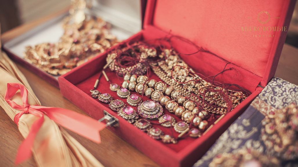 How to Sell Vintage Jewelry